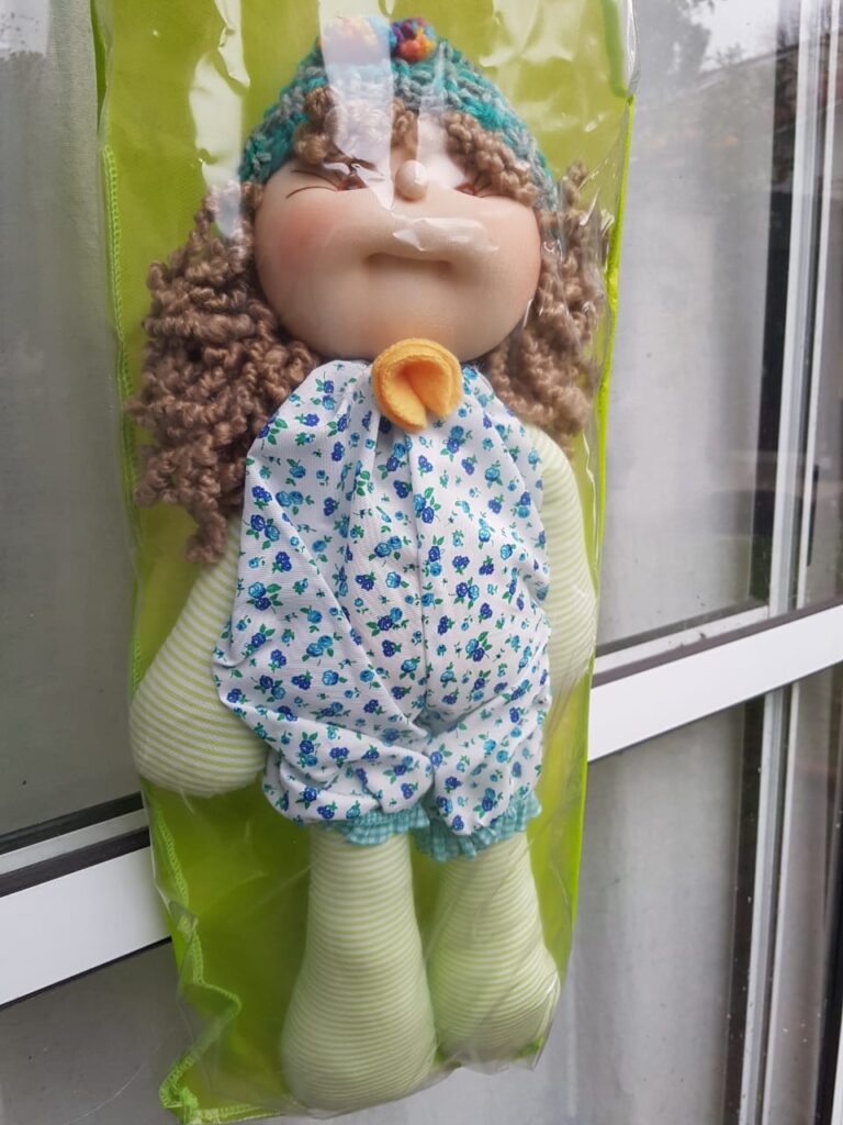 Muneca pepona de 50 cm – Mis Juguetes