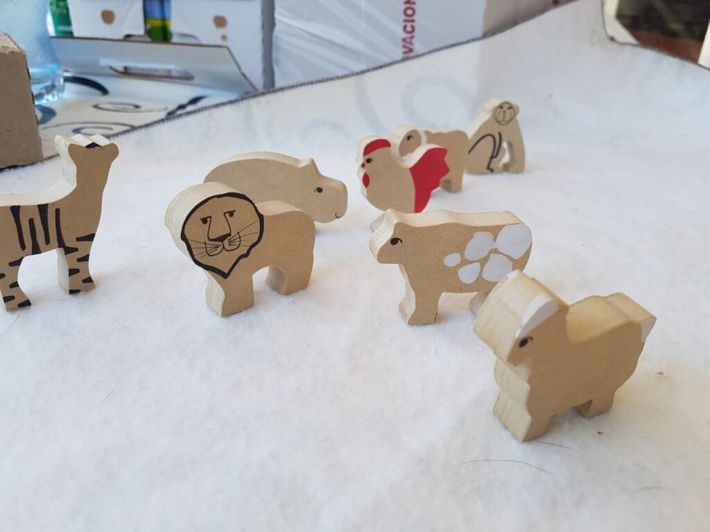 10 animalitos de fibrofacil 4x5cm. – Mis Juguetes